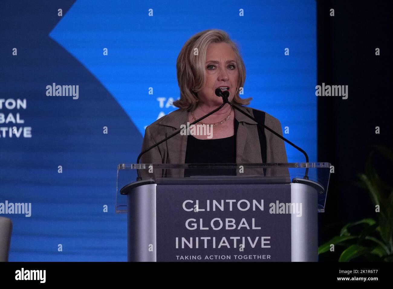 Mia mottley 2022 hi-res stock photography and images - Alamy