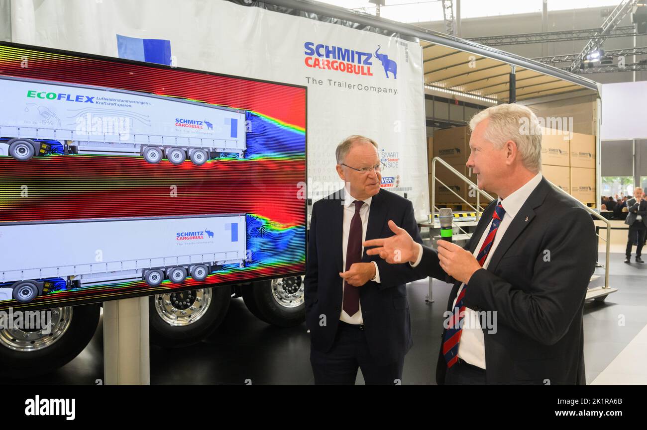 Hanover, Germany. 20th Sep, 2022. Stephan Weil (l, SPD), Minister ...