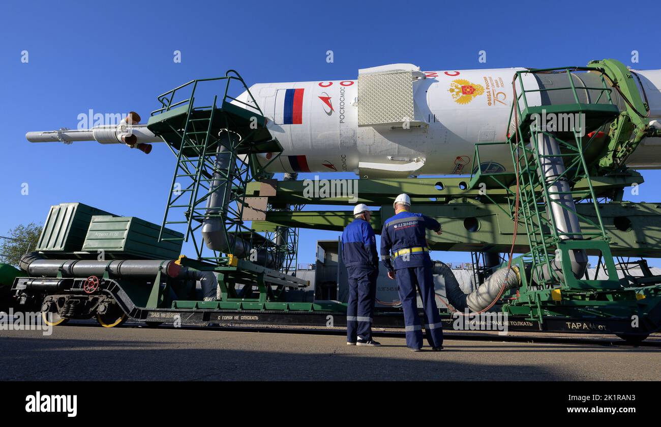 Baikonur, Kazakhstan. 18th Sep, 2022. The Soyuz rocket is rolled out by ...