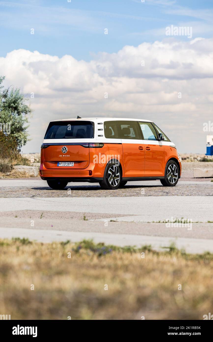 Vw id buzz pro hi-res stock photography and images - Alamy