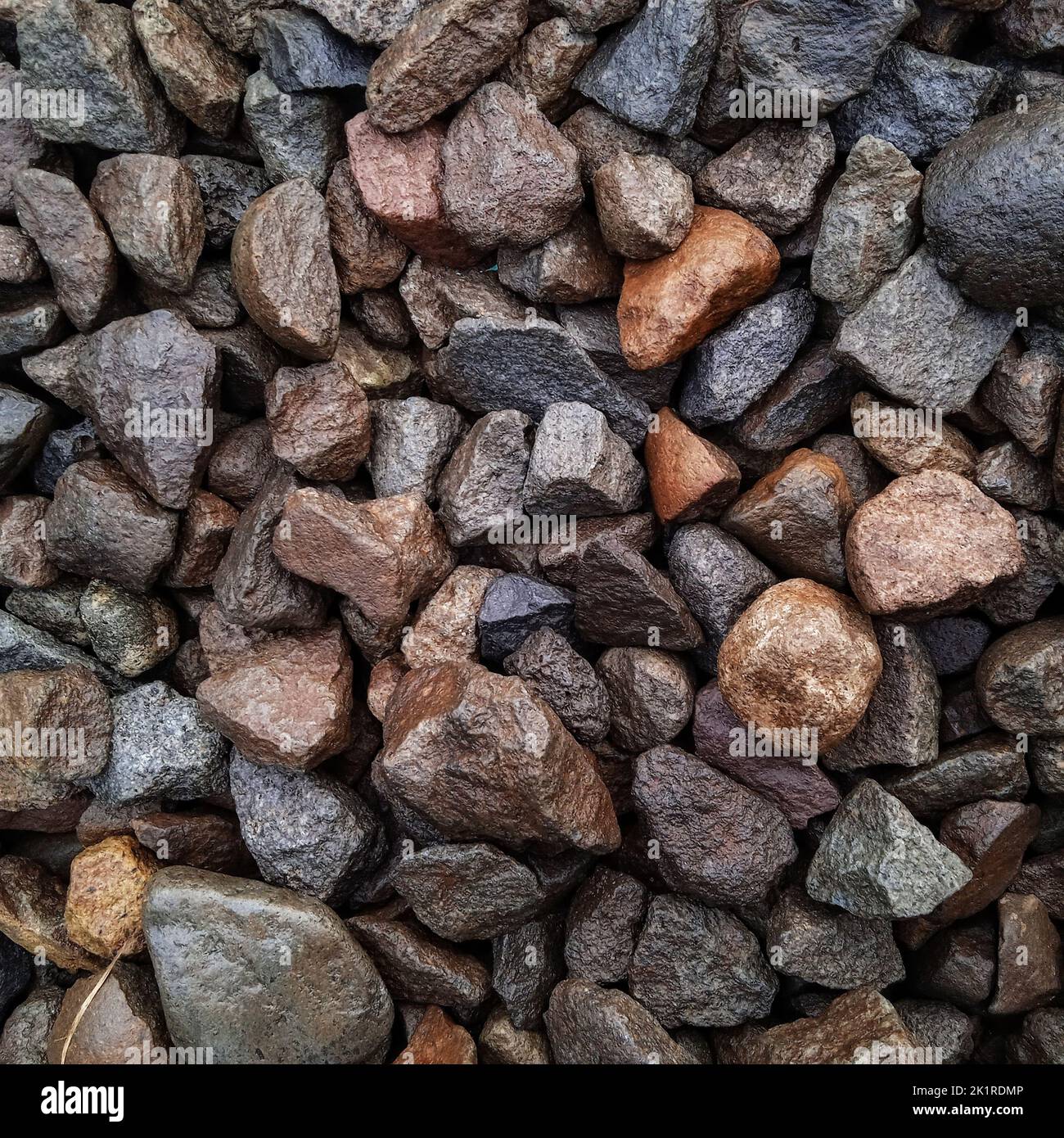 Closeup wet stack rocks hi-res stock photography and images - Alamy