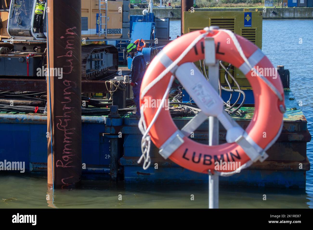 20 September 2022, Mecklenburg-Western Pomerania, Lubmin: At the ...