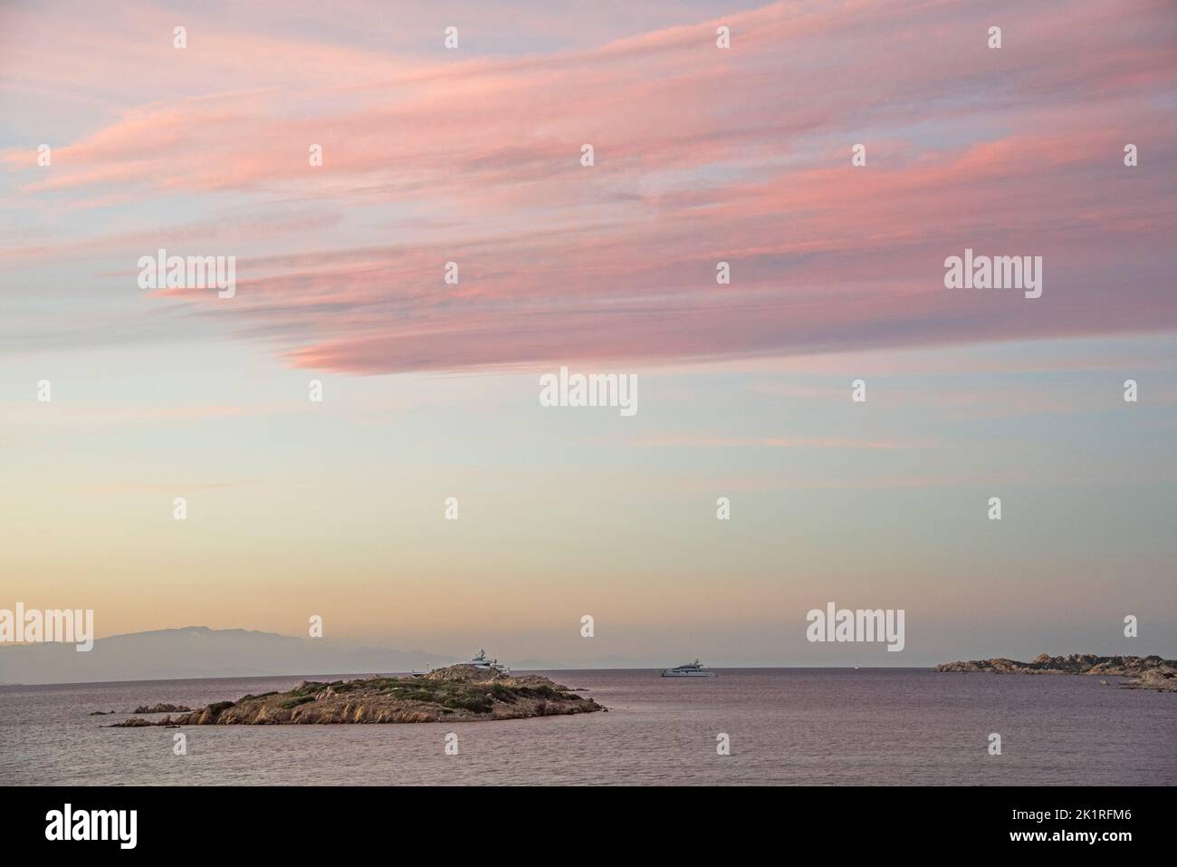 Sfondo tramonto hi-res stock photography and images - Alamy