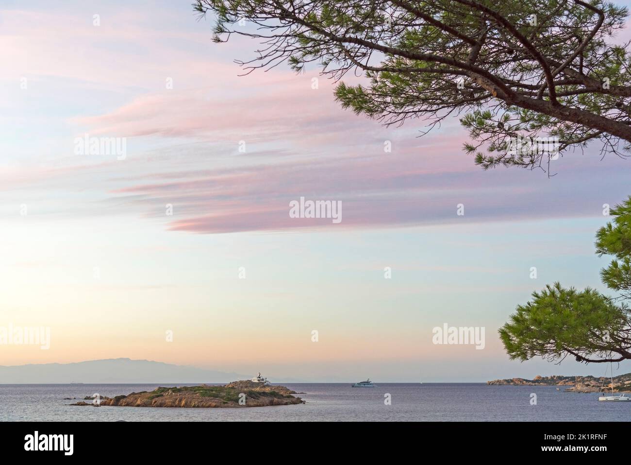 Sfondo tramonto hi-res stock photography and images - Alamy