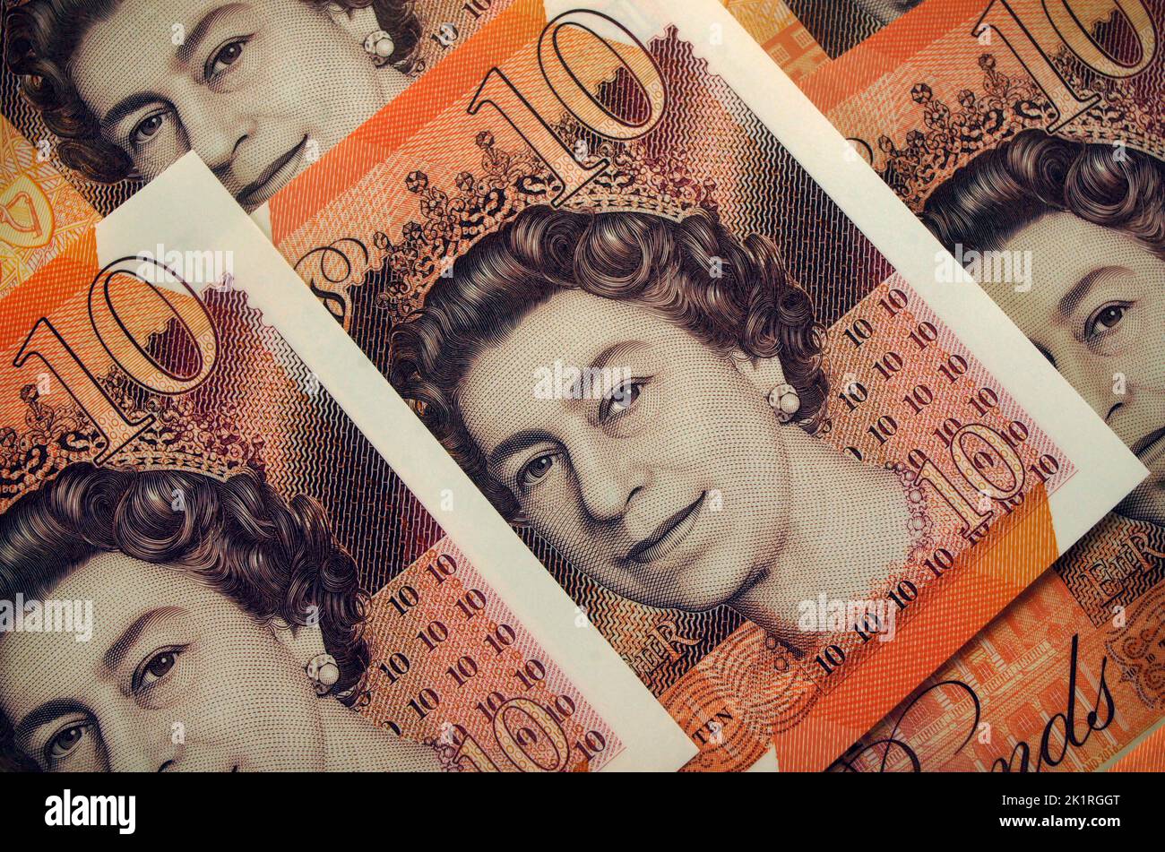 Change of royalty on english banknotes hi-res stock photography and ...