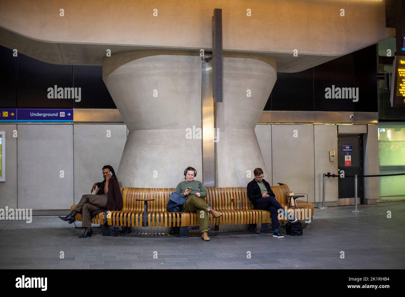 London Bridge station is a central London railway terminus and ...