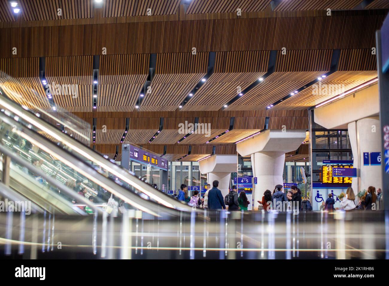 London Bridge station is a central London railway terminus and ...