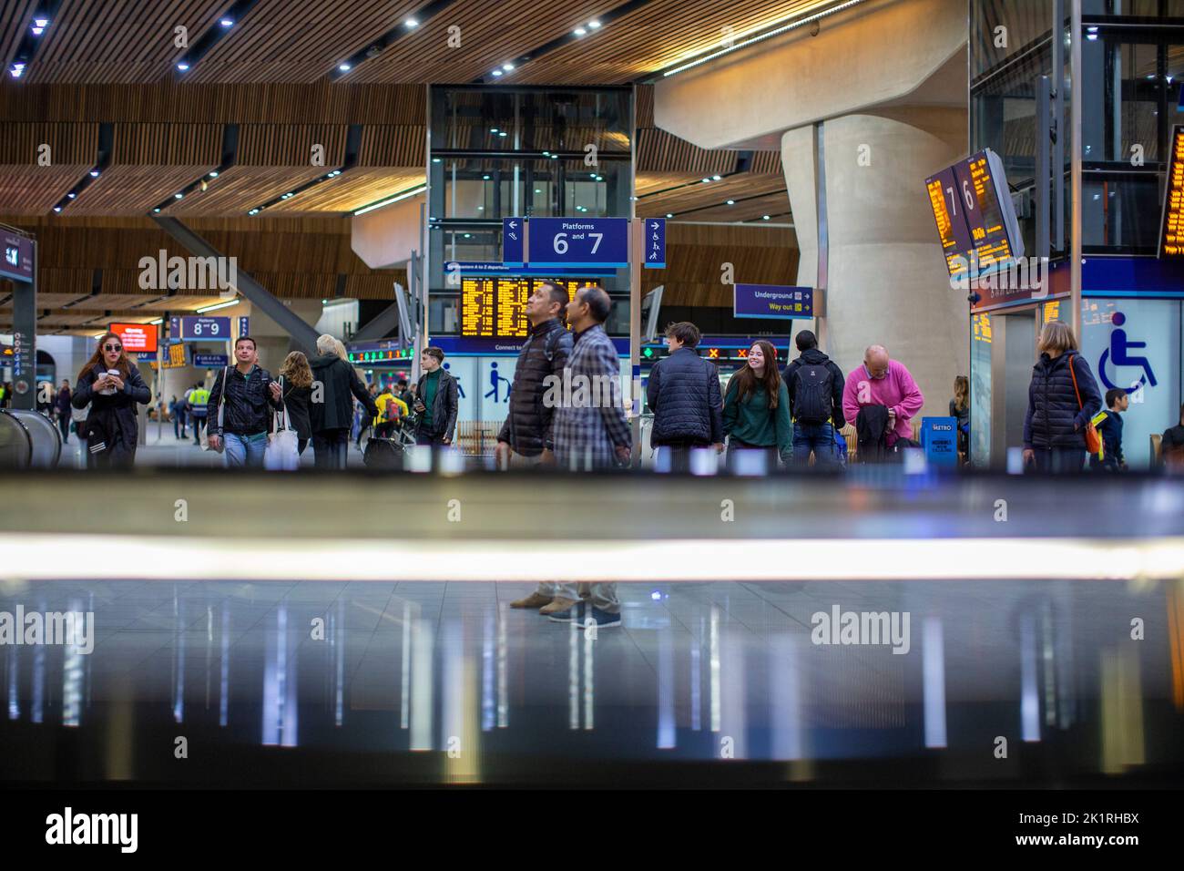 London Bridge station is a central London railway terminus and ...