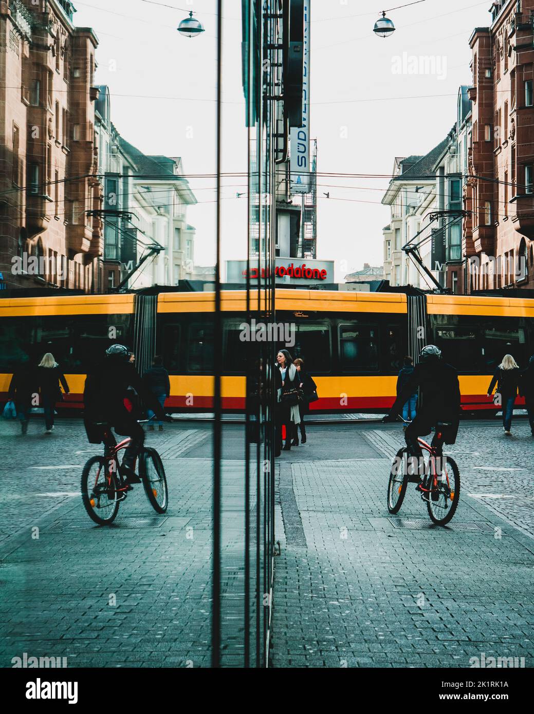 Bus mirror hi-res stock photography and images - Alamy