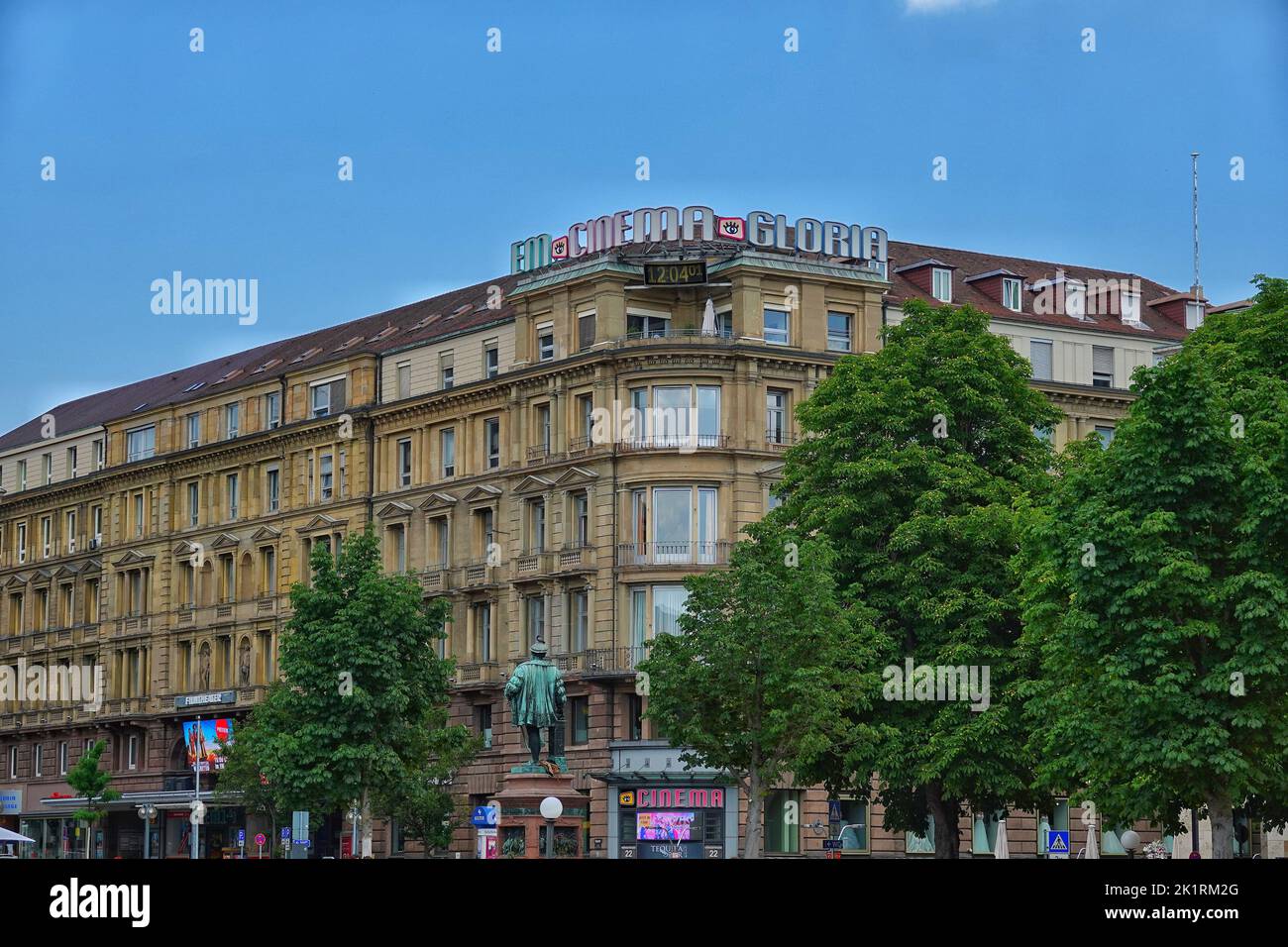 Picture shows a large old corner house on Schlossplatz in Stuttgart ...