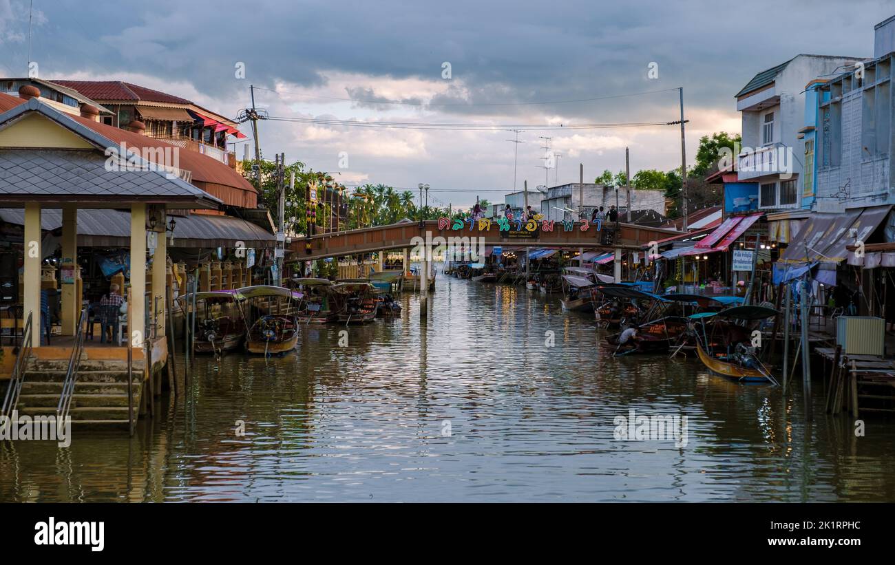 Amphawa floating Market and Thai cultural for tourist destination ...
