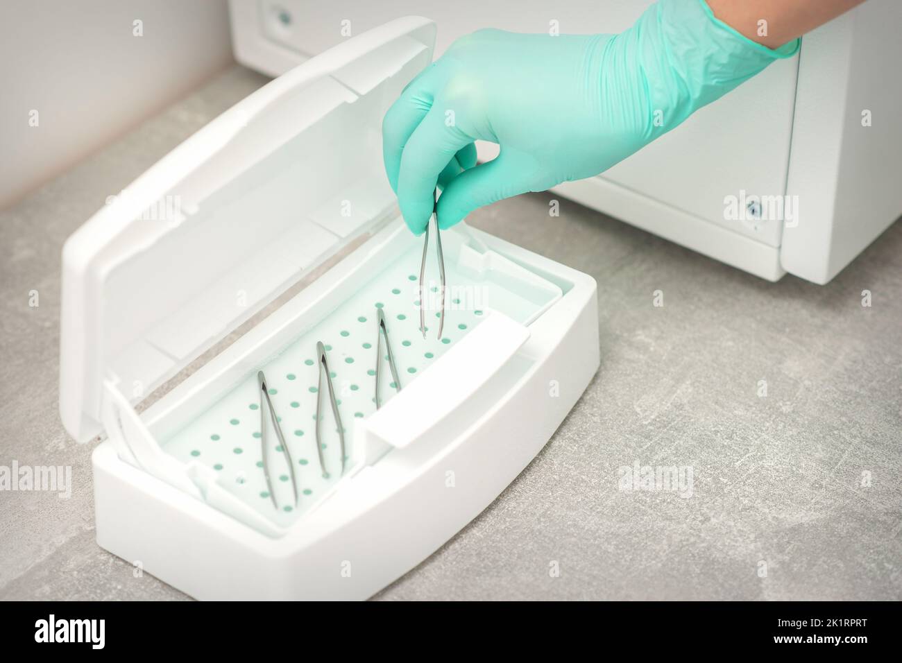 Hand disinfects tweezers with cleaning systems for medical instruments ...