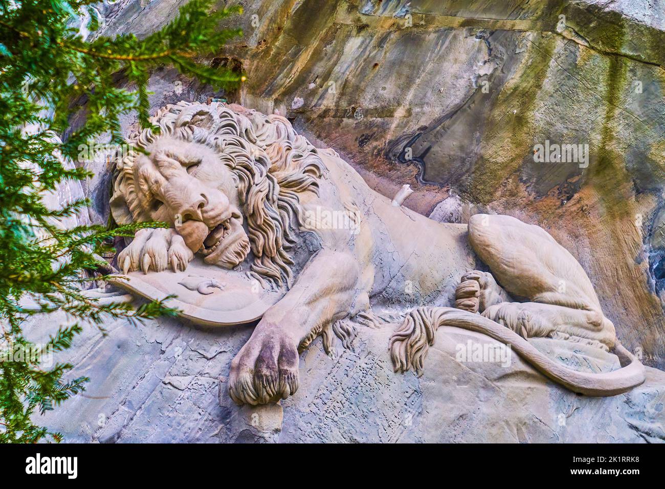 The dying lion (Lion Monument or Lowendenkmal) is the most impressive ...
