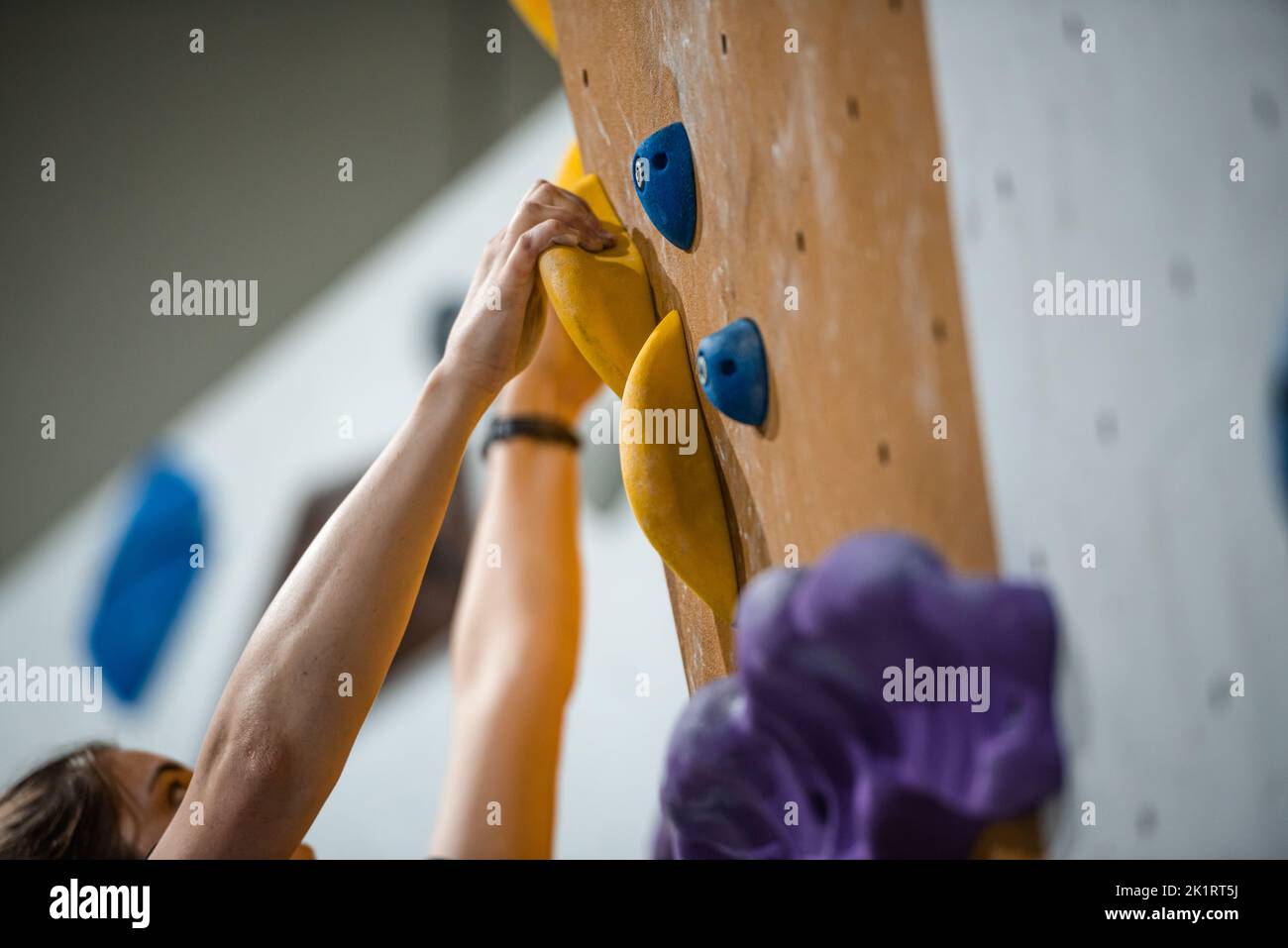 Climbing magnesium on hands hi-res stock photography and images - Alamy