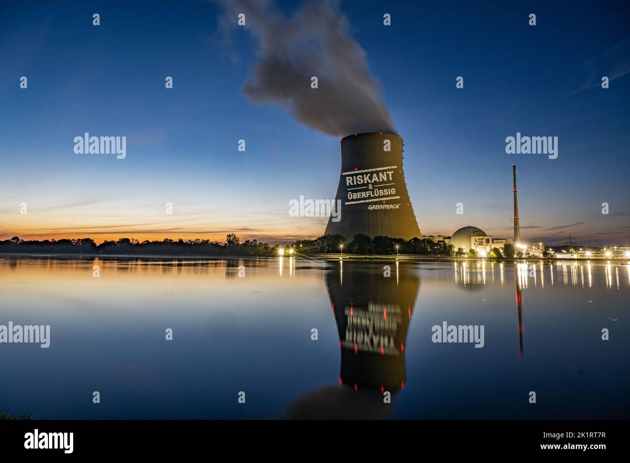 Essenbach, Germany. 12th Sep, 2022. Activists project "Risky ...