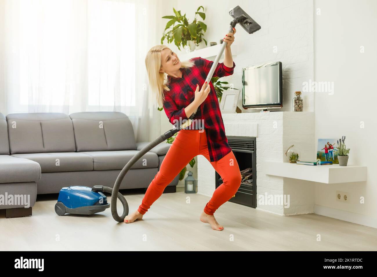 Japanese woman doing housework hi-res stock photography and images - Alamy