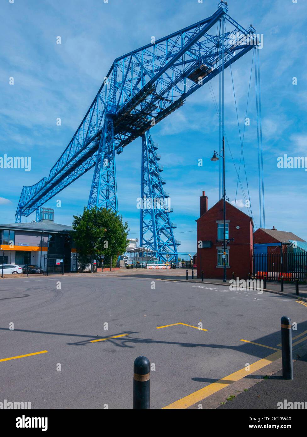 Middlesbrough Transporter bridge from mid⁯dlesbrough on the south bank ...