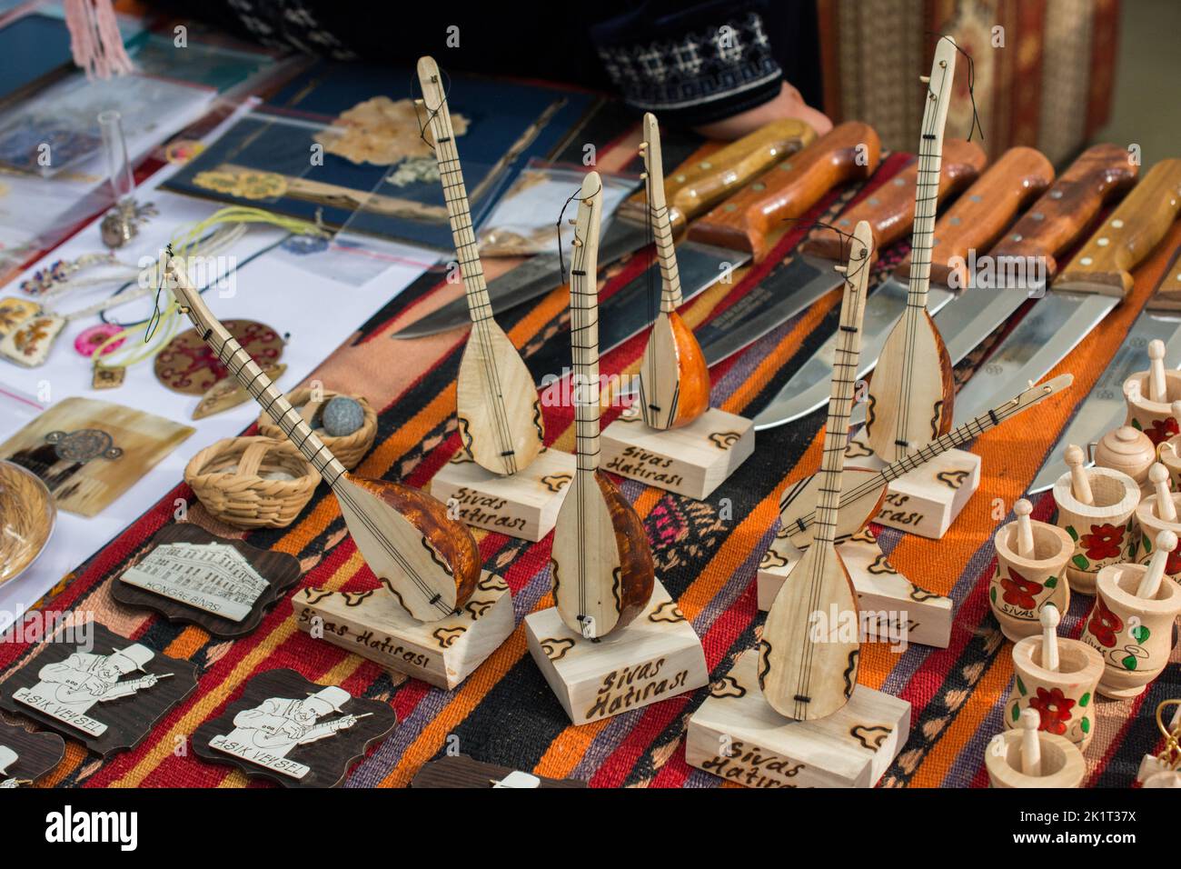 the classic turkish string instrument Saz, baglama Stock Photo - Alamy
