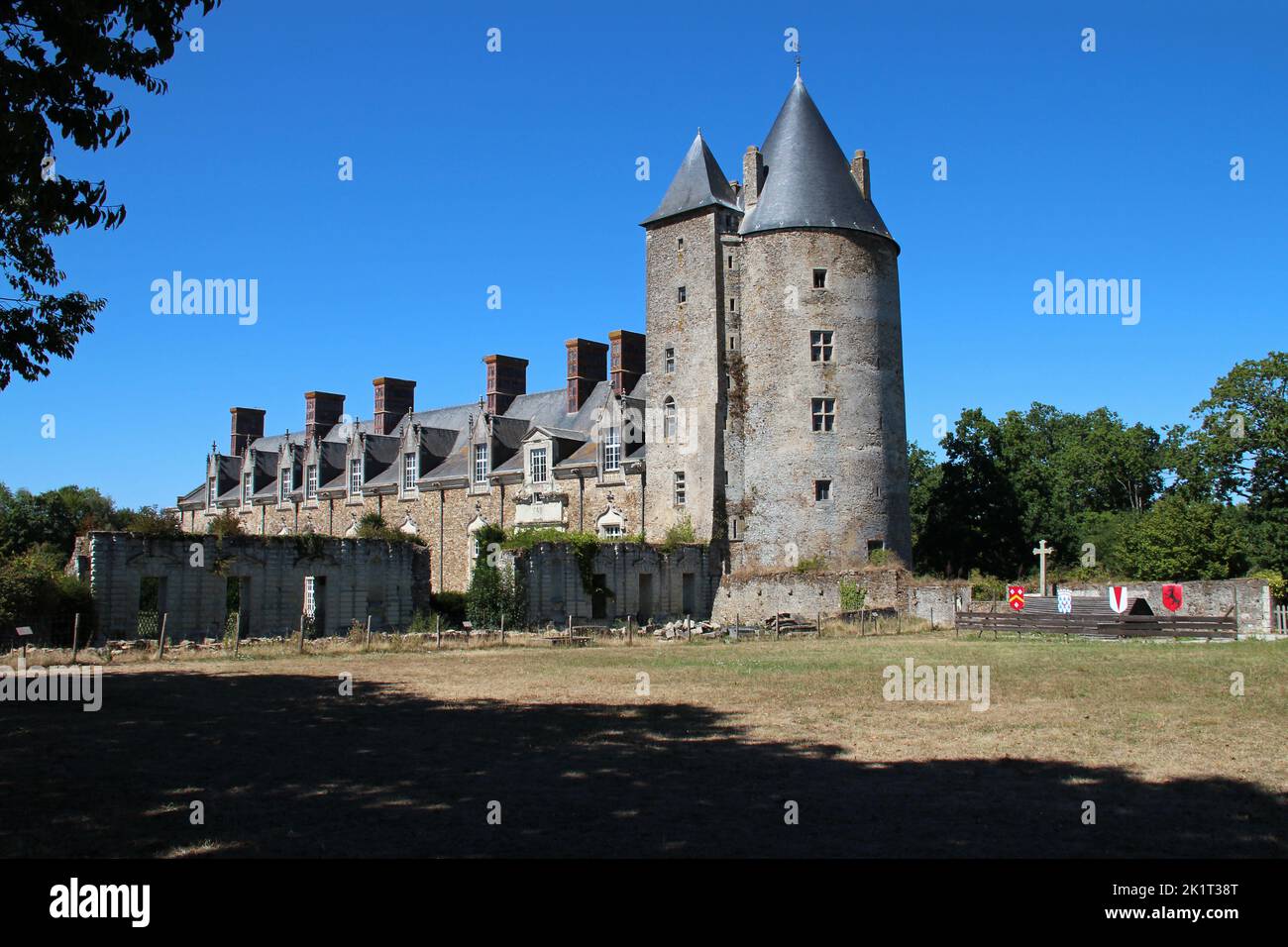 Castle of blain hi-res stock photography and images - Alamy