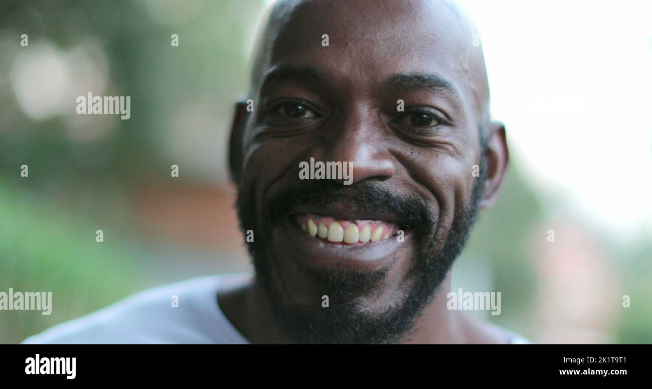 Happy African man portrait smiling close-up Stock Photo - Alamy