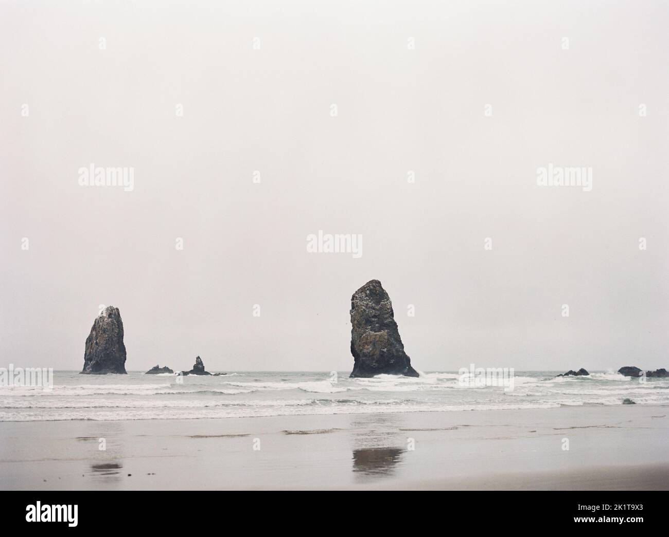 Seascape calm sea rocks hi-res stock photography and images - Alamy
