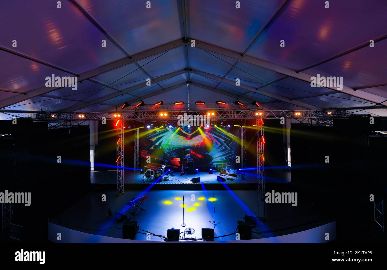 Spotlights and stage in concert hall, wallpaper Stock Photo - Alamy