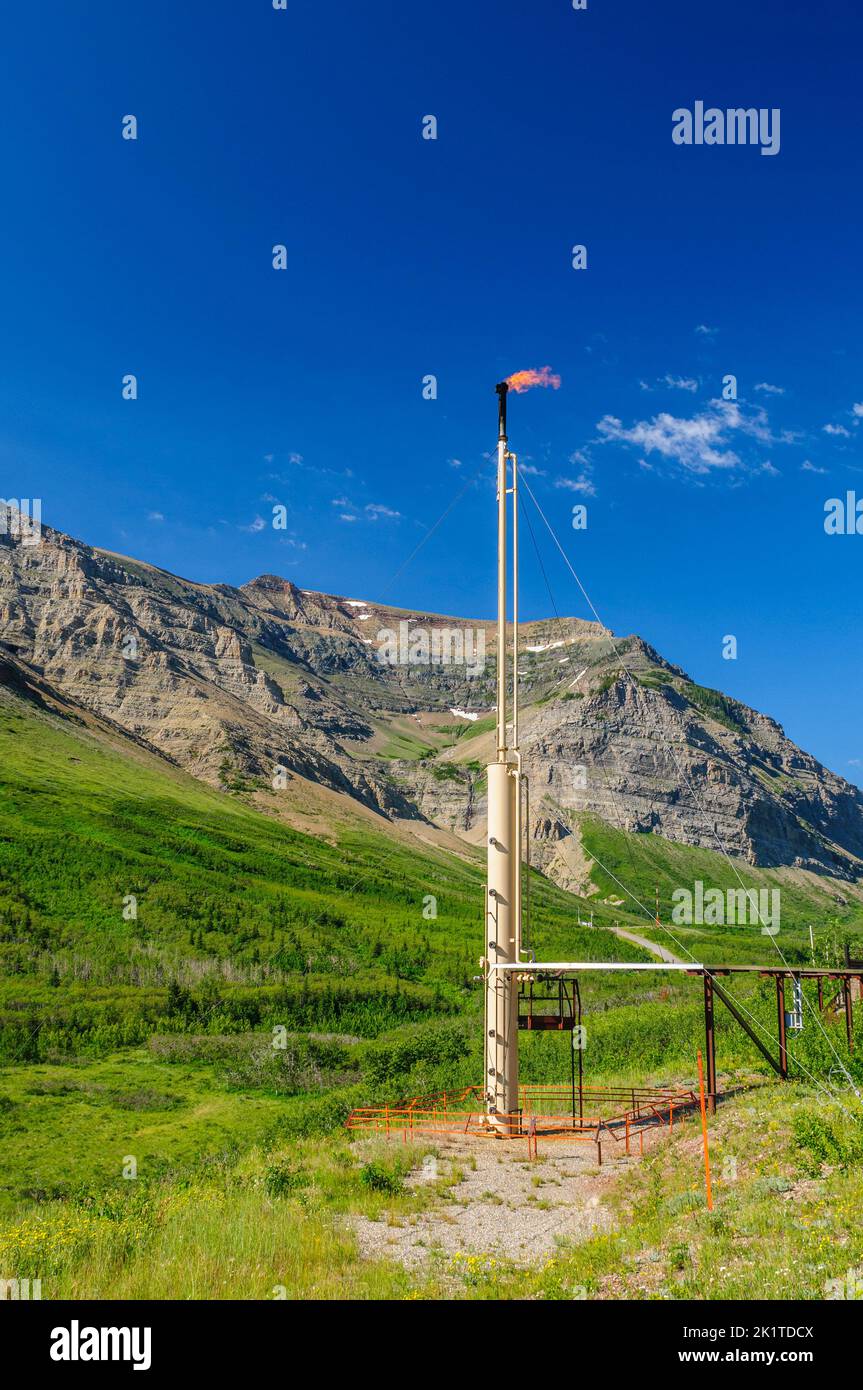 Gas flare flare stack hi-res stock photography and images - Alamy