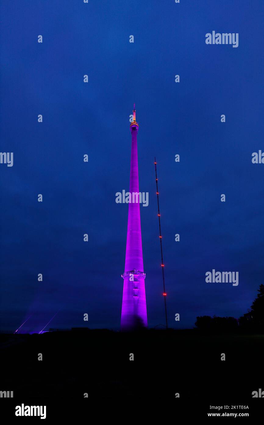 The UK's tallest free standing structure Arqiva Tower, was lit up in ...