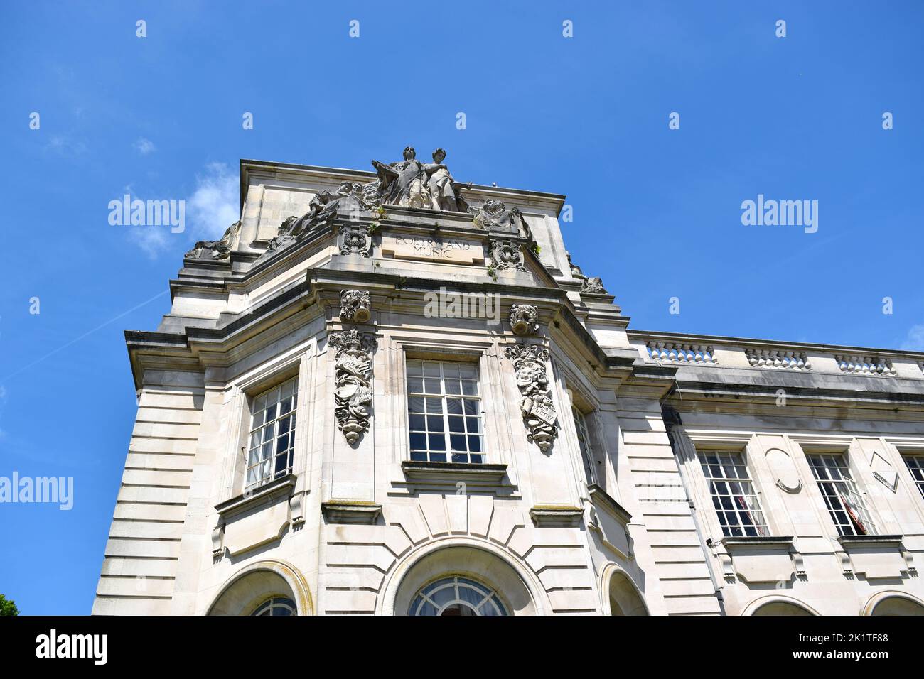 National museum cardiff sign hi-res stock photography and images - Alamy