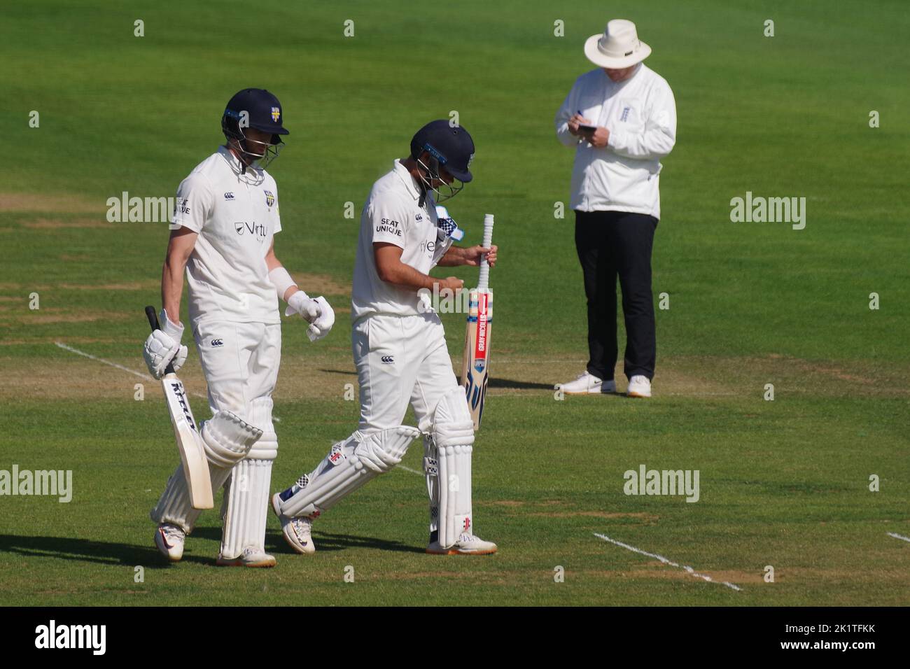 David bedingham cricketer hi-res stock photography and images - Alamy