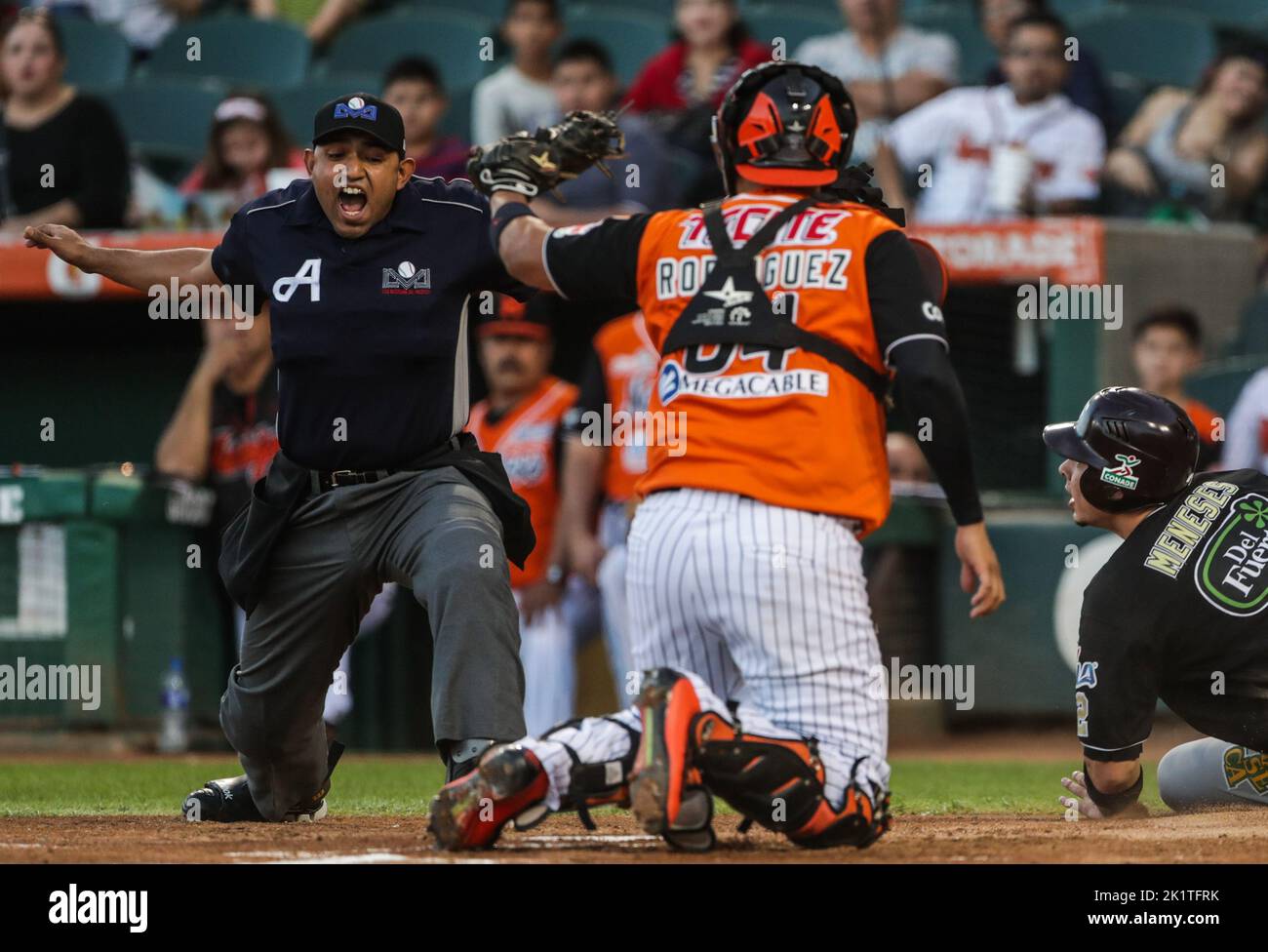 Socrates Marin Ampayer principal canta el safe para Joey Meneses de ...