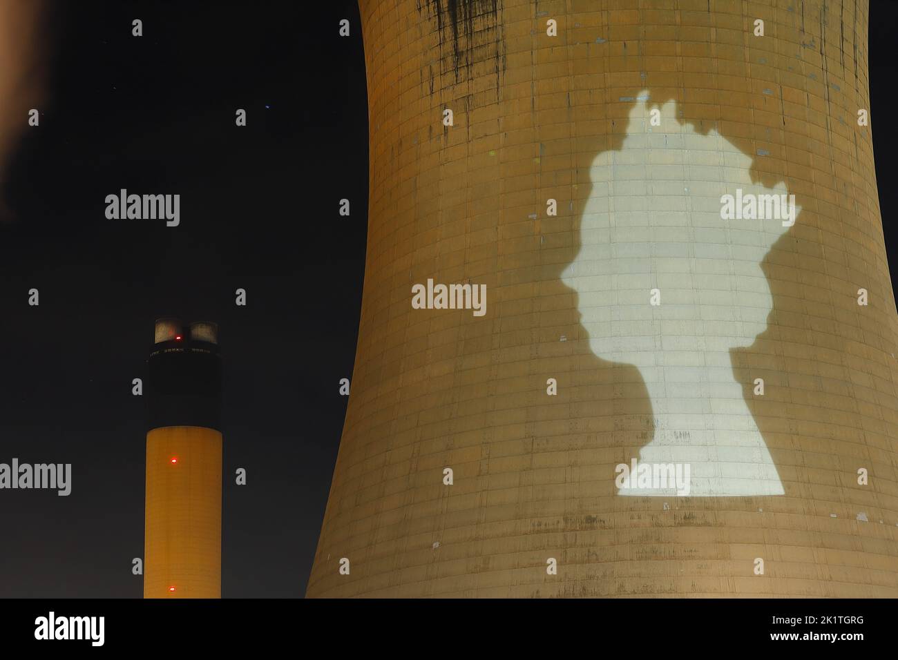 The queen elizabeth power station hi-res stock photography and images ...