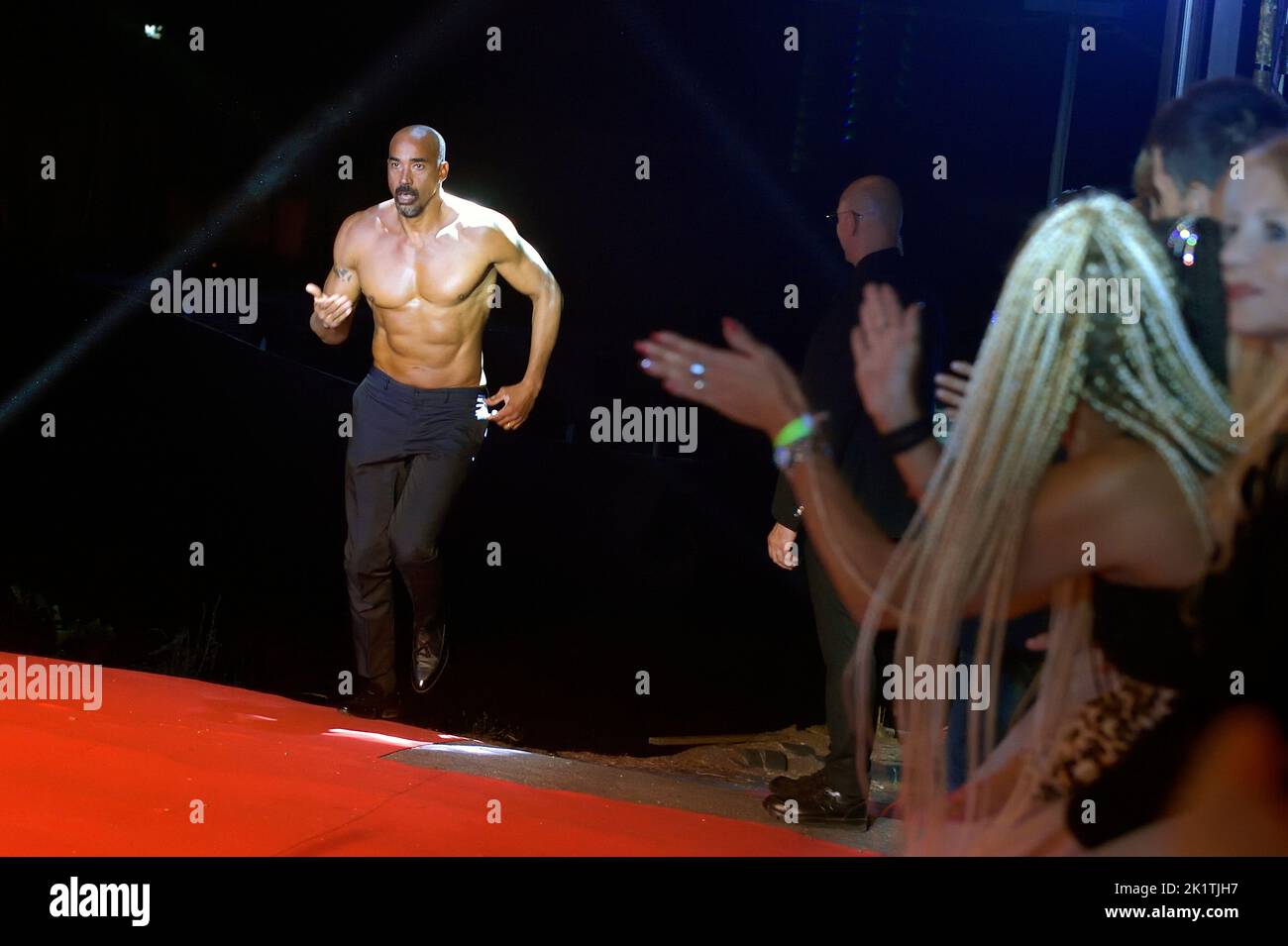 Venezia, Italien. 19th Sep, 2022. Amaurys Perez enters the house of GF ...