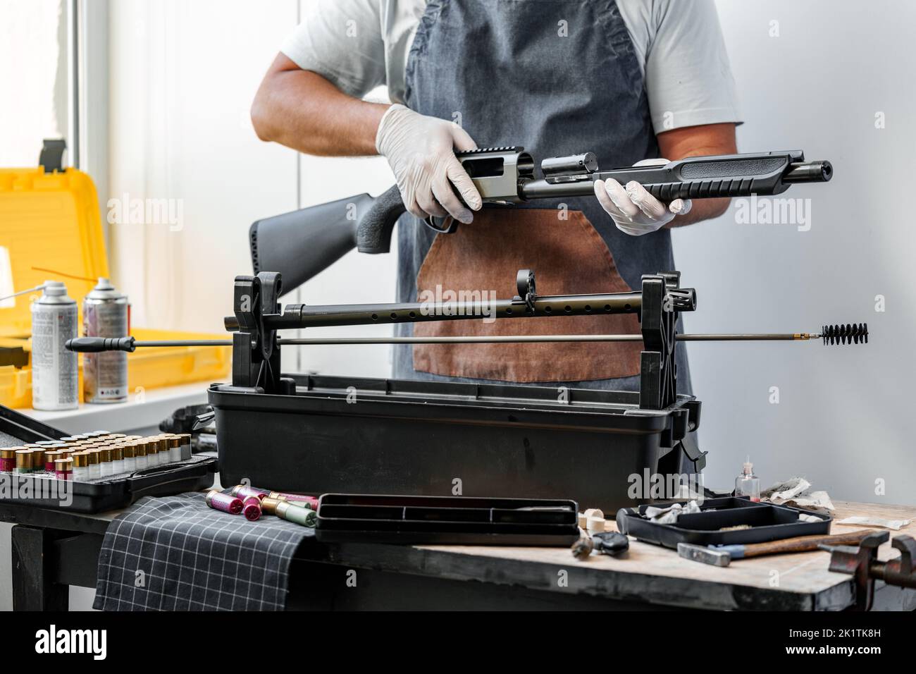 Disassembling weapons hi-res stock photography and images - Alamy