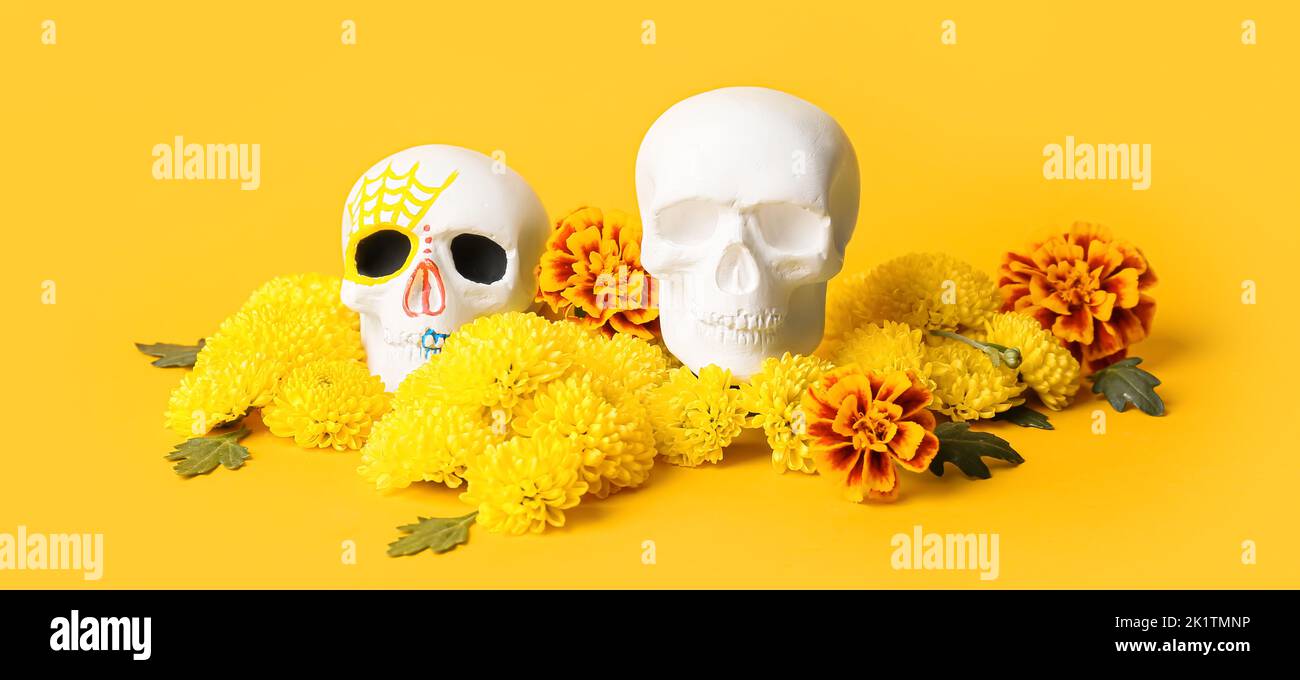 Human skulls for Mexico's Day of the Dead (El Dia de Muertos) and ...