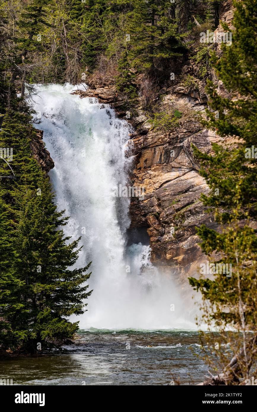 Running the falls hi-res stock photography and images - Alamy