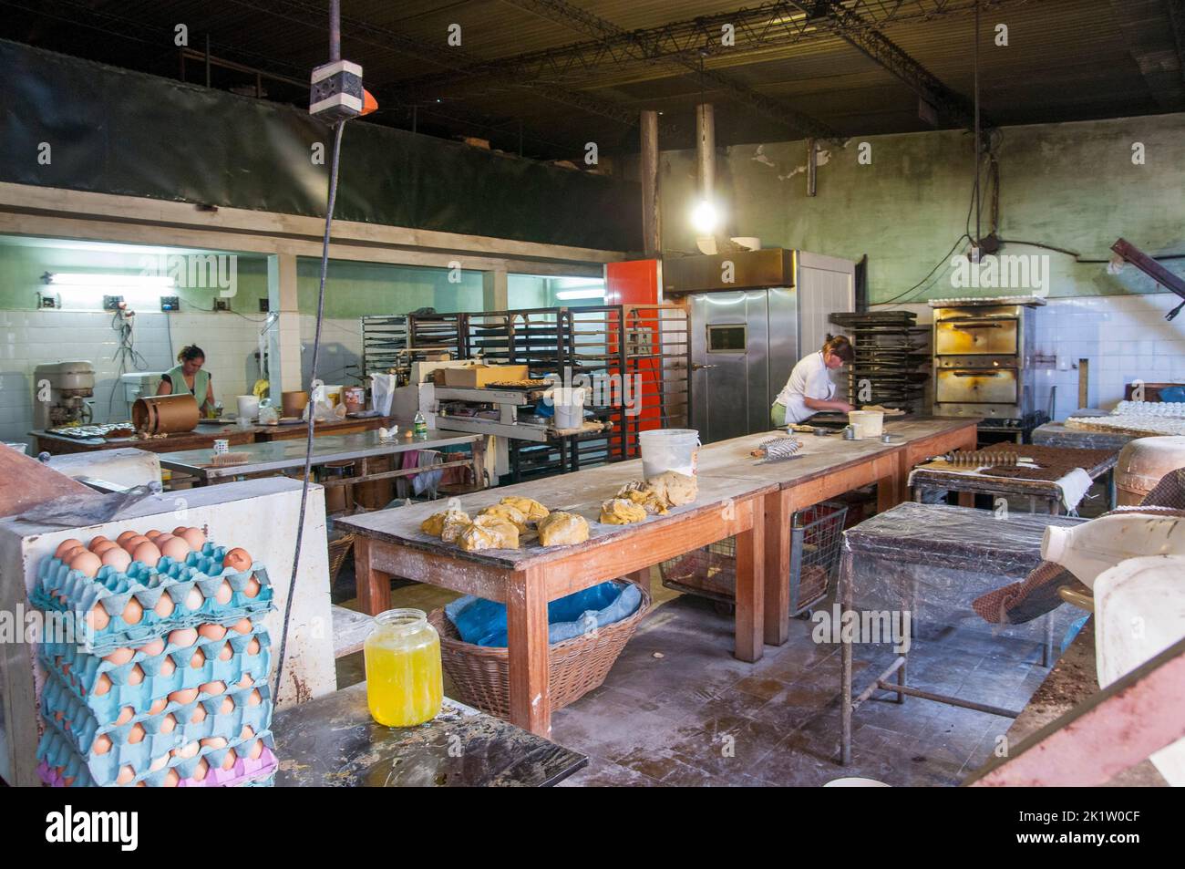 Bread making factory hi-res stock photography and images - Alamy