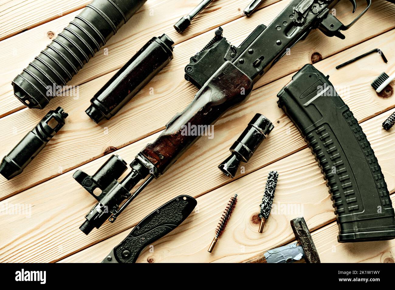 Gunsmith's working table for gun cleaning and maintaining Stock Photo ...