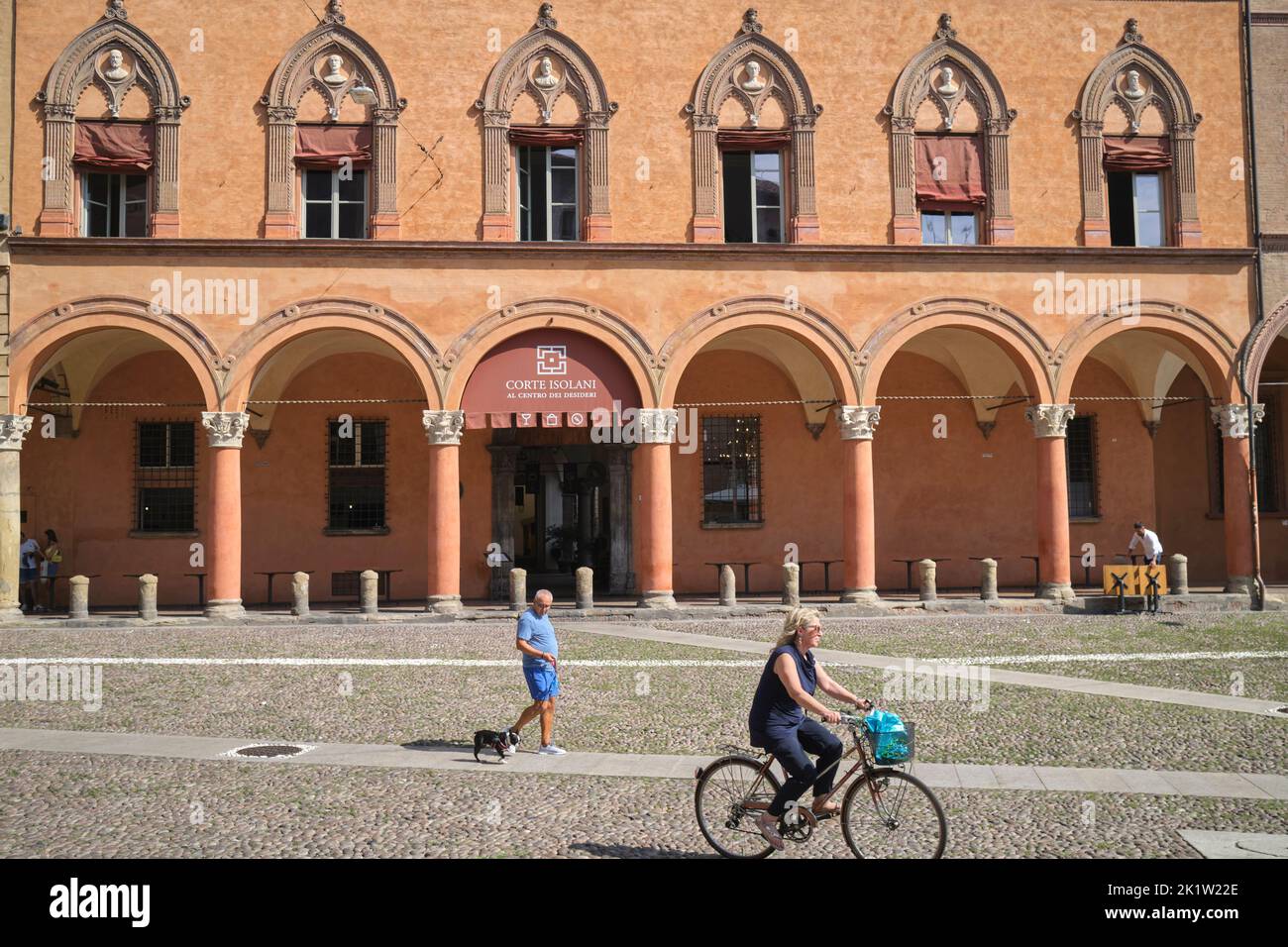 Corte Isolani Piazza Santo Stefano Bologna Italy Stock Photo - Alamy