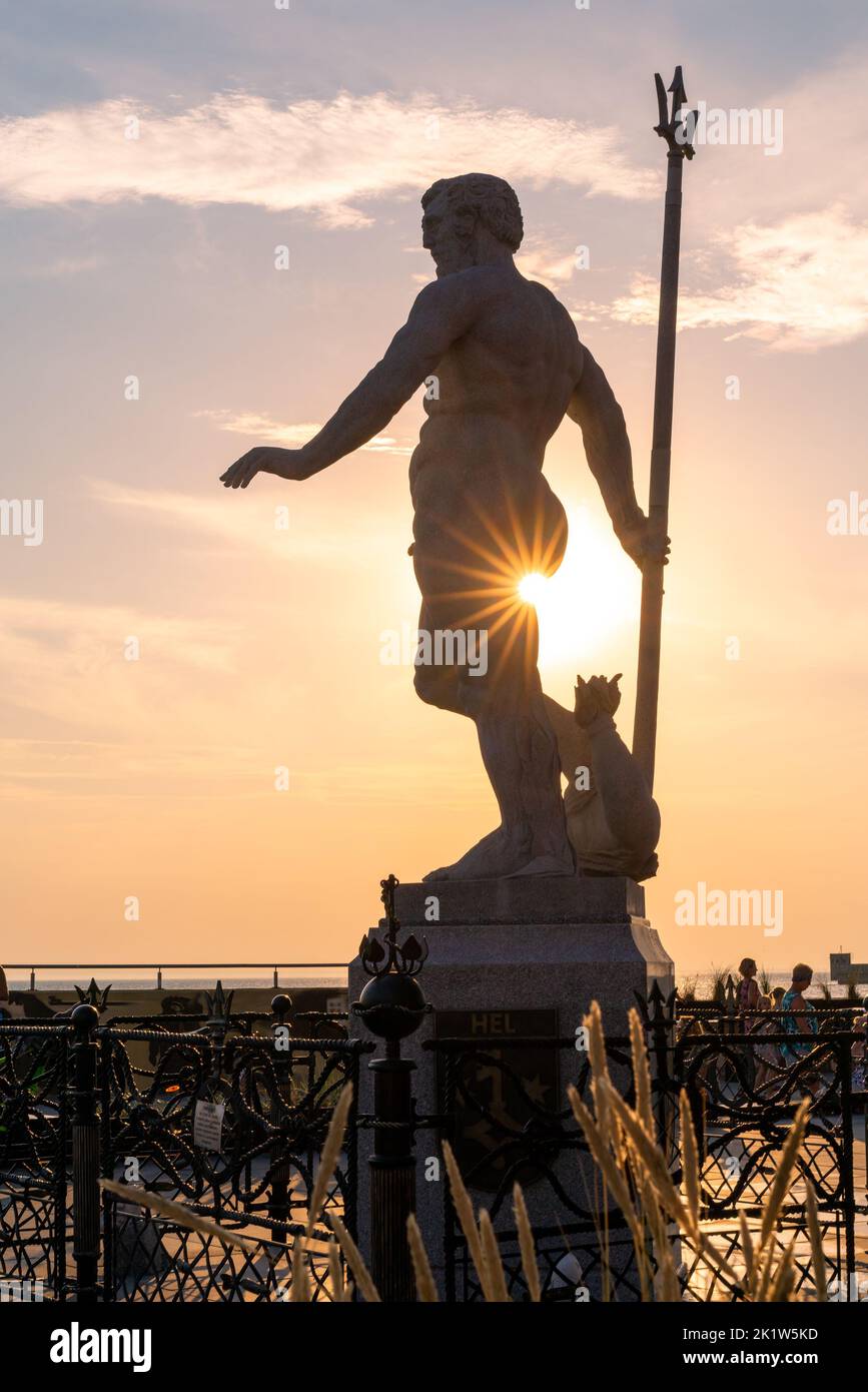 Hel, Polsko - 08.04.2022: Statue of Neptune in port of Hel during ...