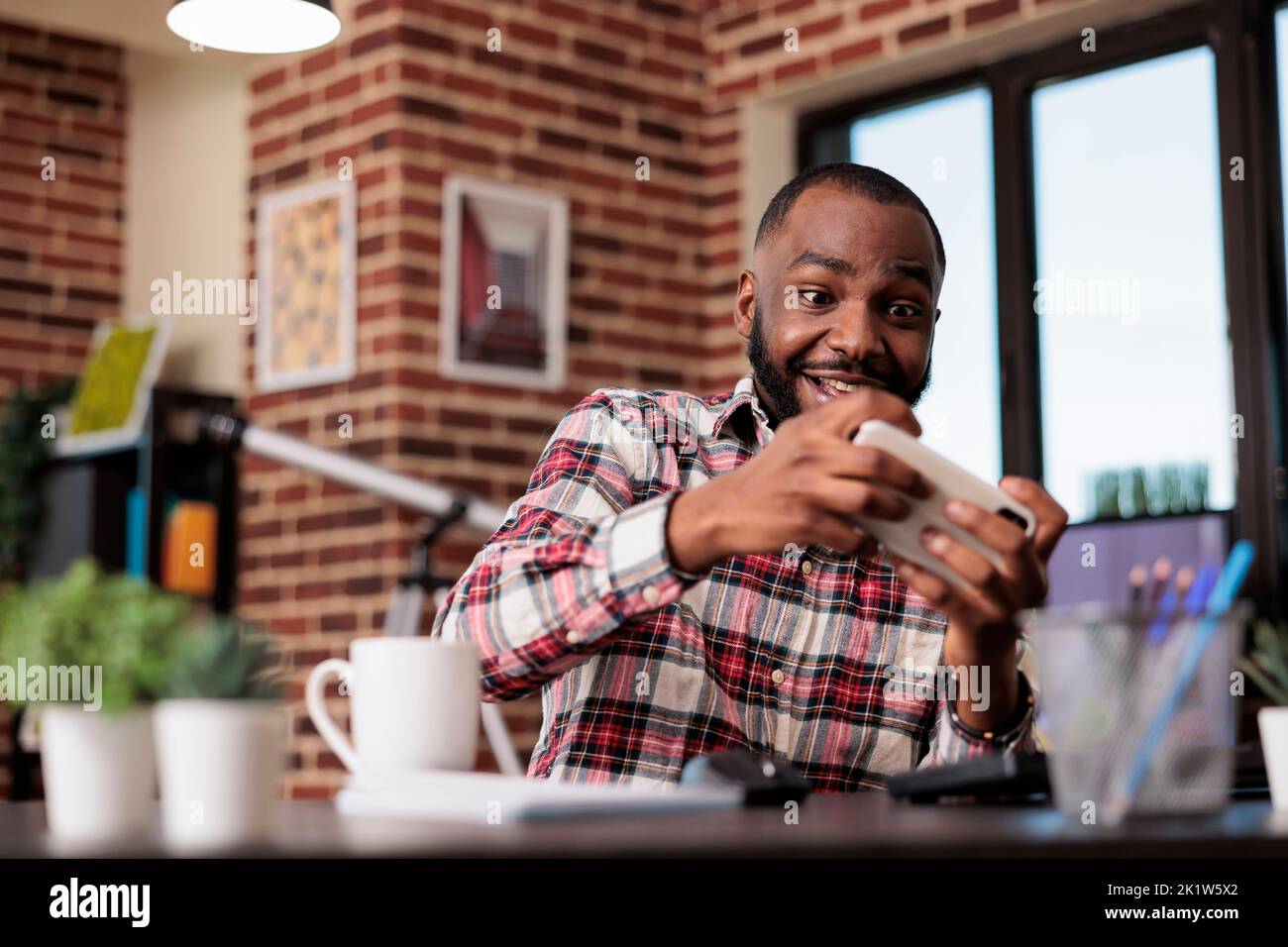 Adult learning video games hi-res stock photography and images - Alamy