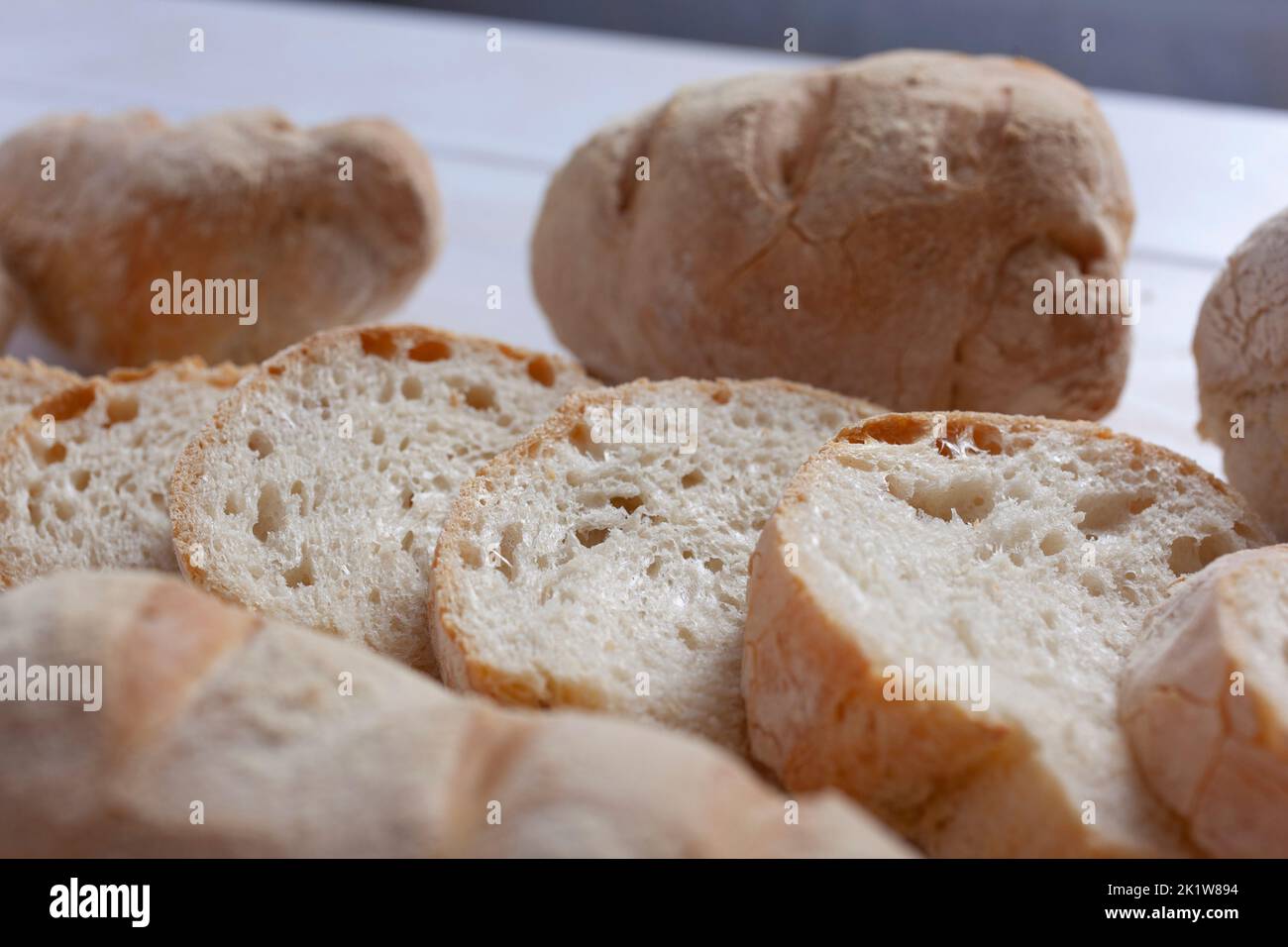 Bread bake bakery bakeshop hi-res stock photography and images - Alamy