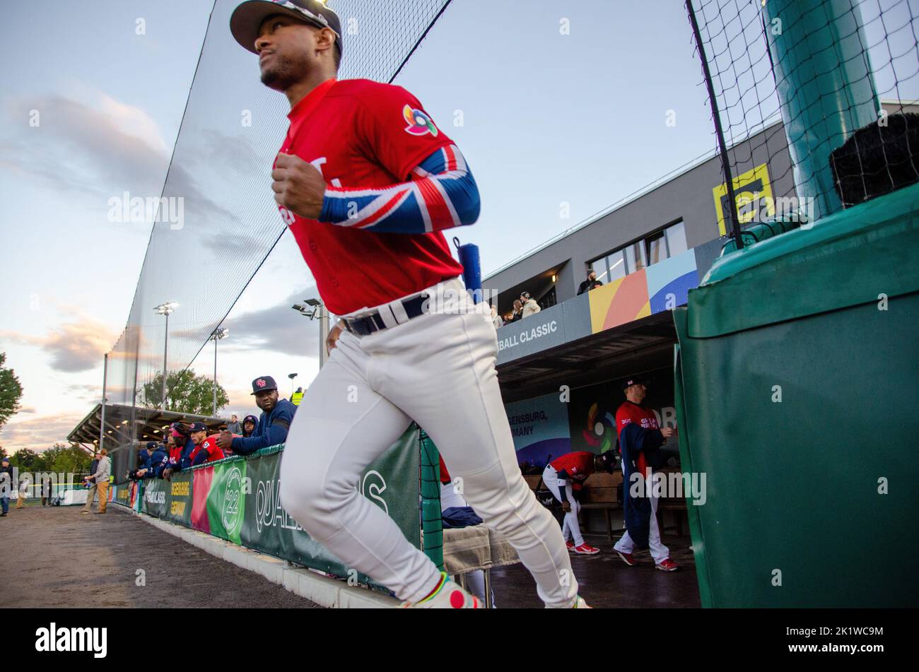 Regensburg, Bavaria, Germany. 20th Sep, 2022. JUSTIN WYLIE runs onto ...