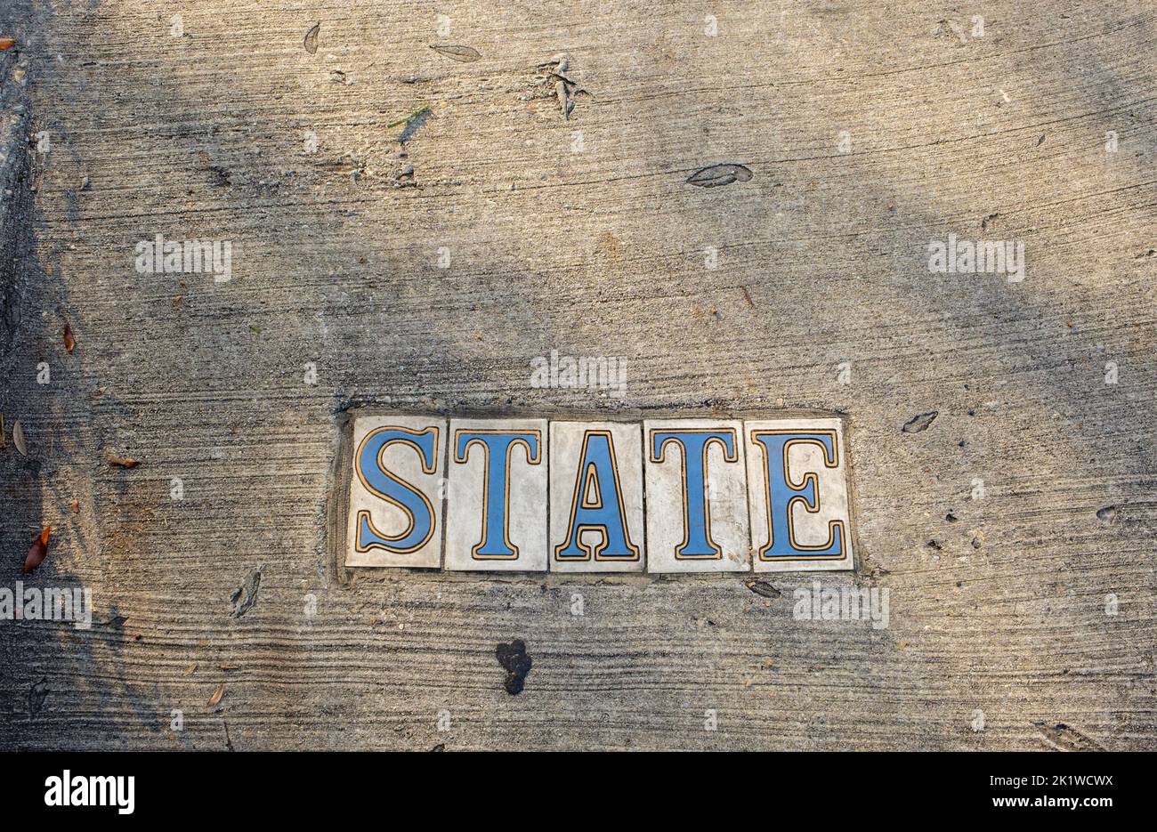 Usa sidewalk sign hi-res stock photography and images - Alamy