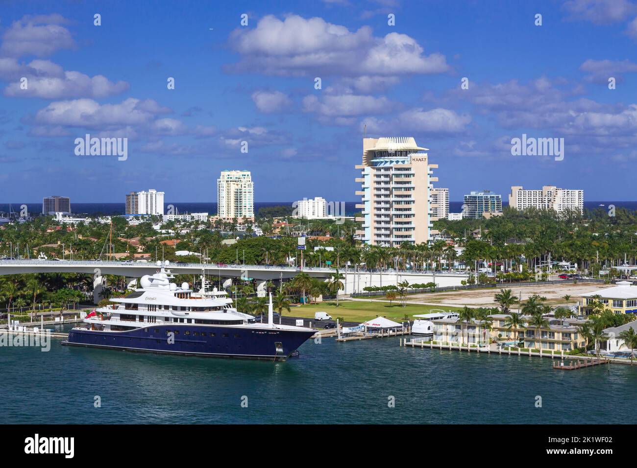 The intercoastal waterway and the cruise ship channel in Fort ...