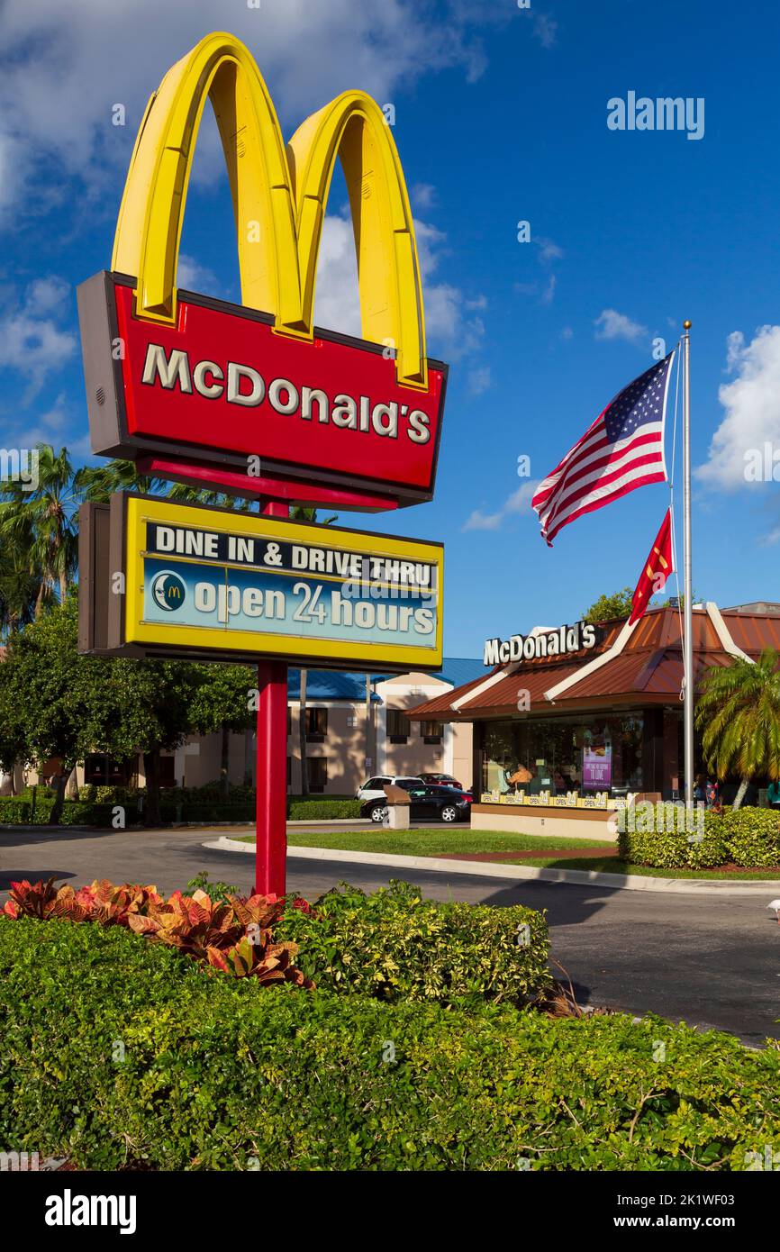 A McDonald's fast food restaurant in Fort Lauderdale, Florida, USA ...