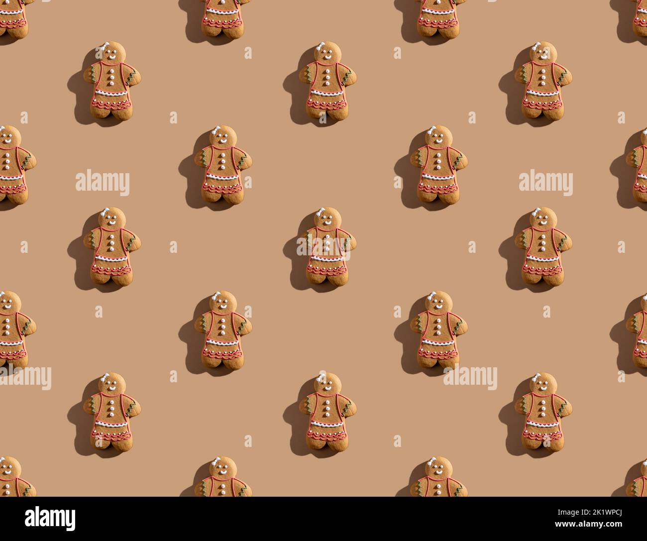 Brown seamless background. Gingerbread girl pattern. Cute cookie ...