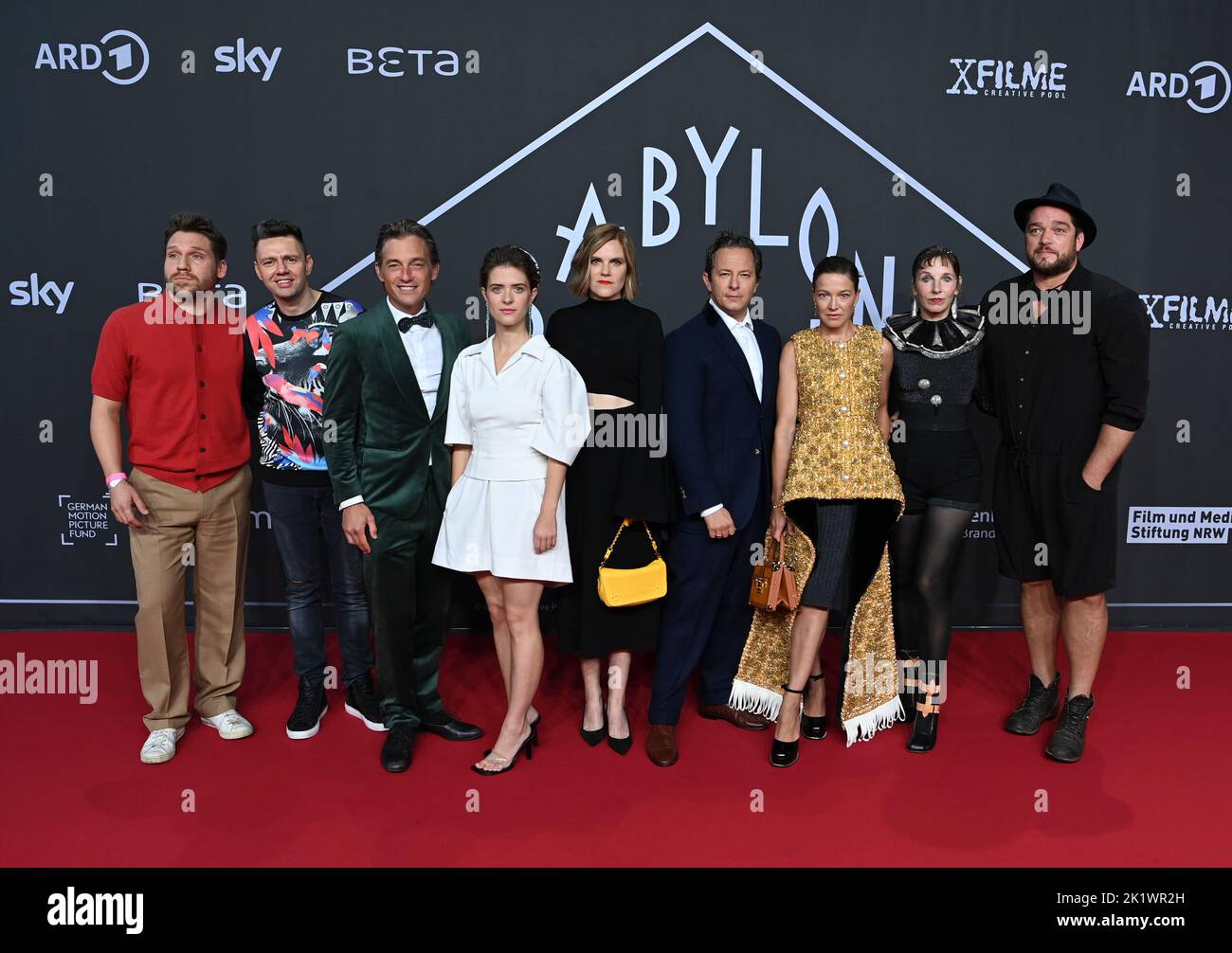 Berlin, Germany. 20th Sep, 2022. The actors Hanno Koffler (l-r ...