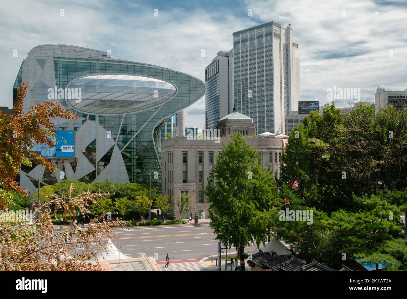 Seoul, Korea - September 20, 2022 : Seoul city hall square Sejong-daero ...