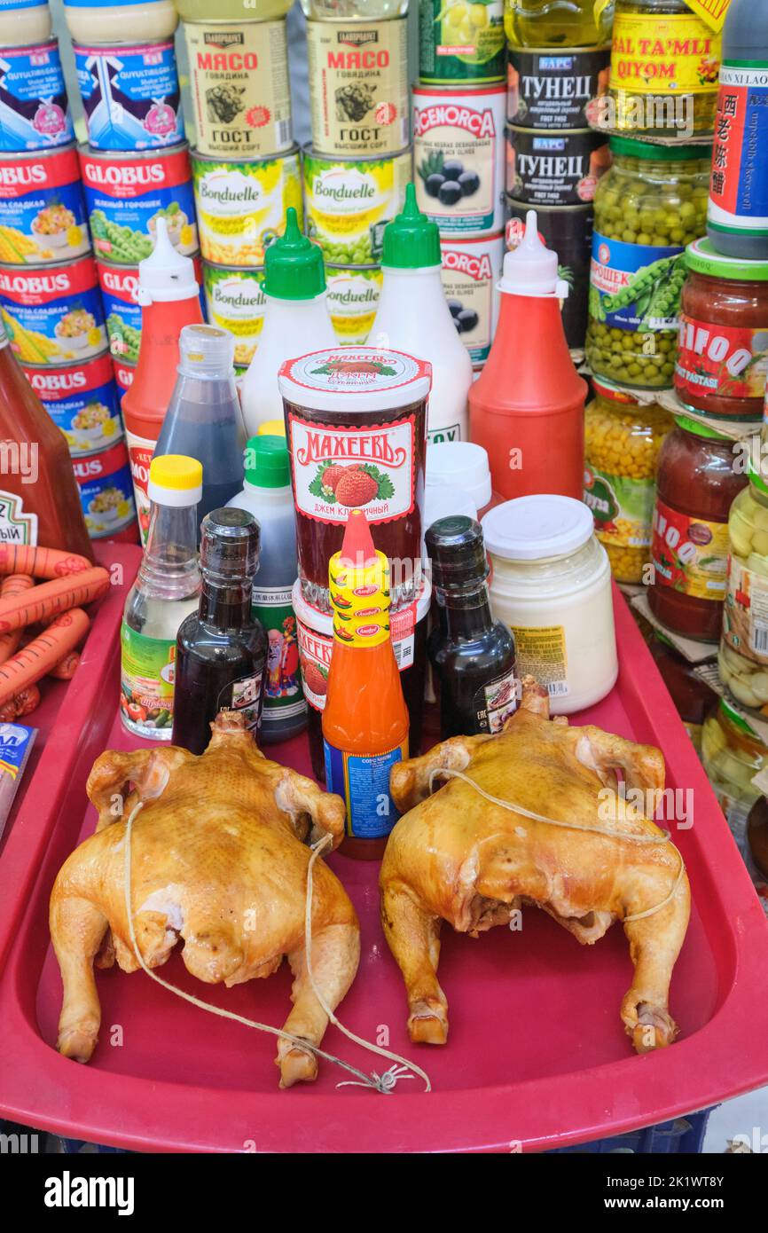 Hot sauce bottles cans hi-res stock photography and images - Alamy